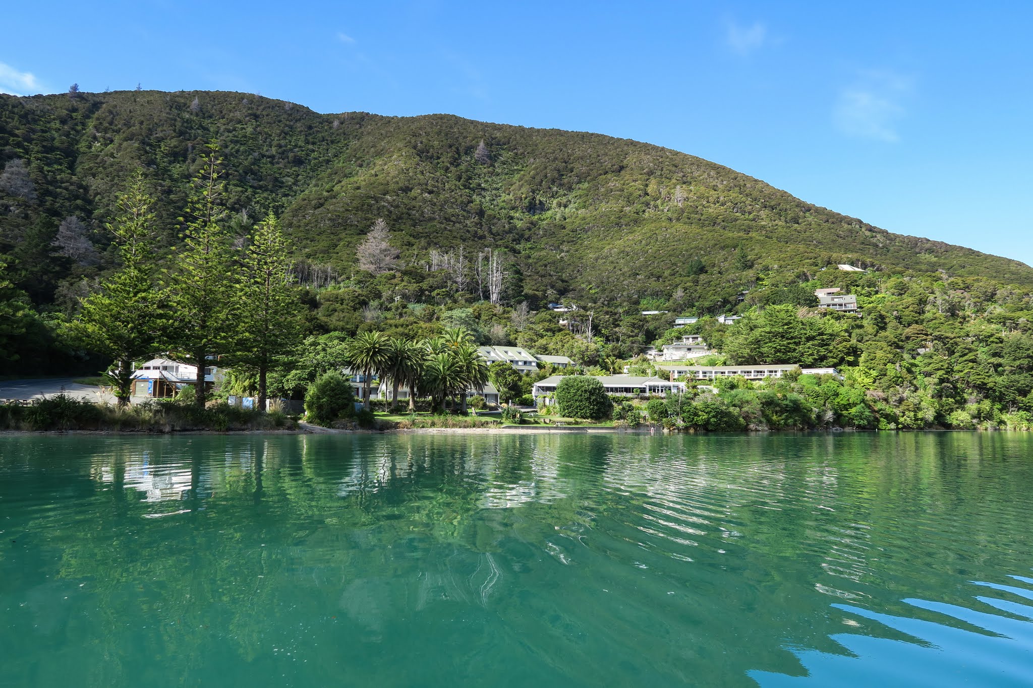 The Portage Resort Hotel (Kenepuru Sound, Marlborough Sounds, New ...