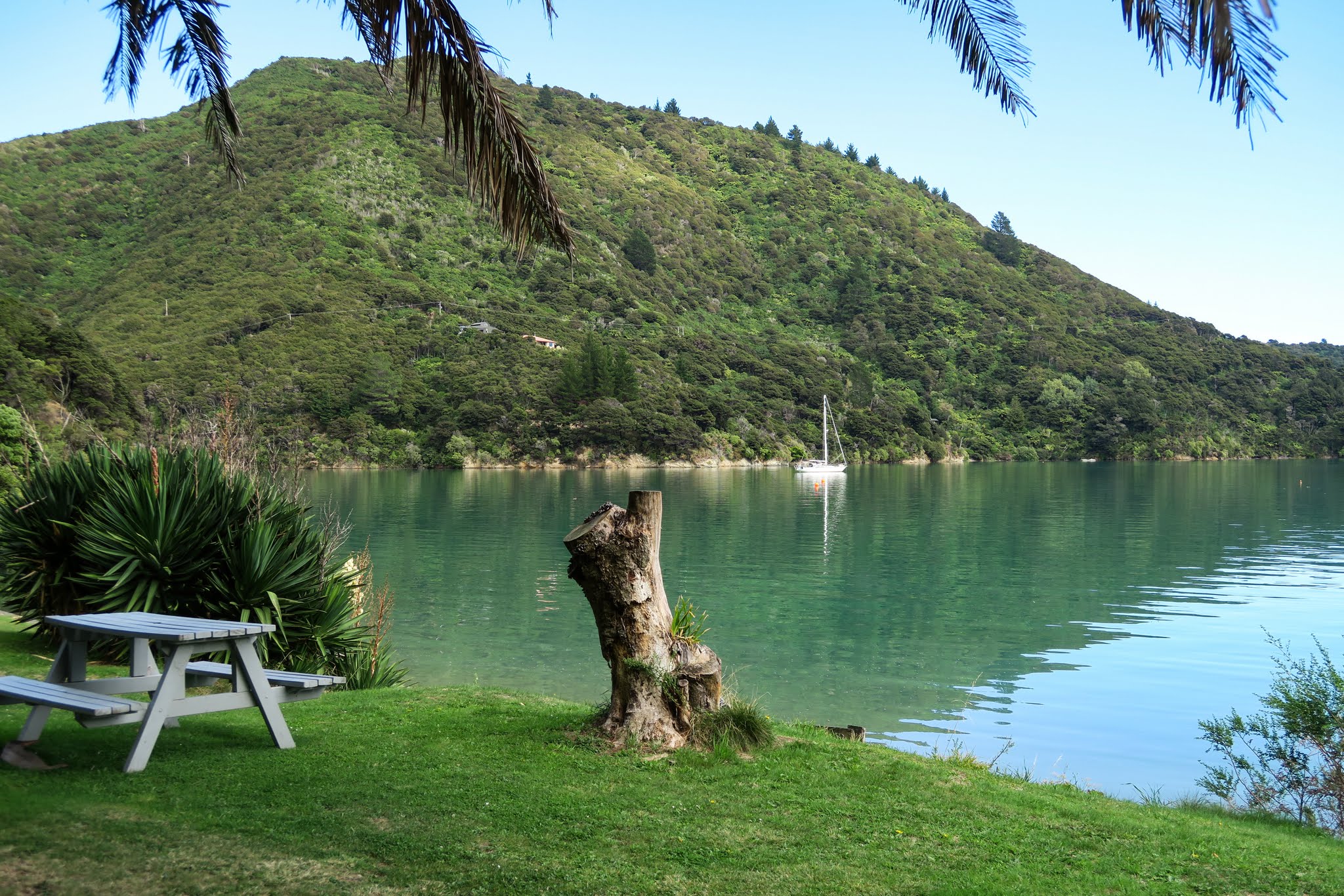 The Portage Resort Hotel (Kenepuru Sound, Marlborough Sounds, New ...